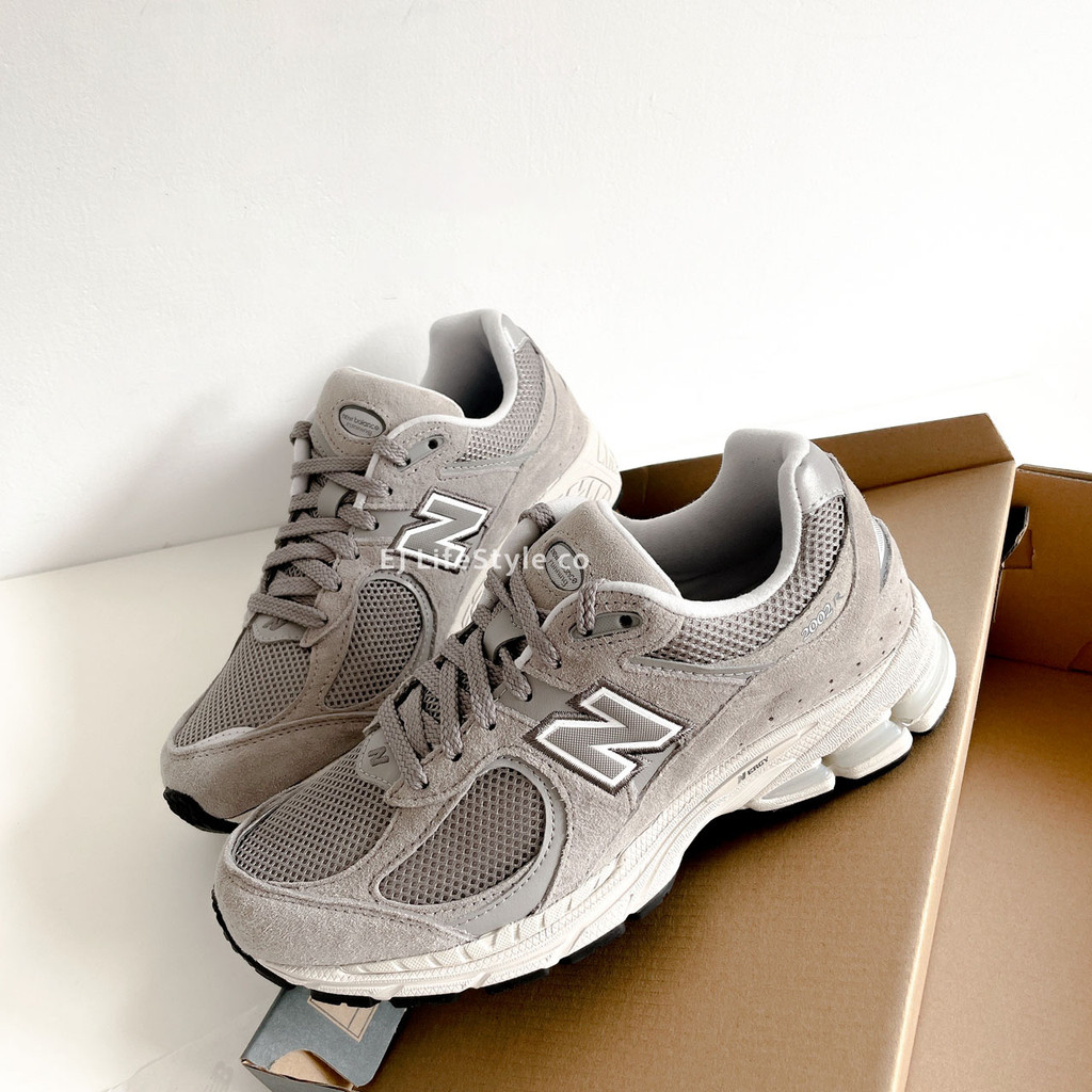 -EJ- 現貨 NEW BALANCE 2002R NB 元祖灰 經典款 深灰 麂皮 男鞋 ML2002RC | 蝦皮購物