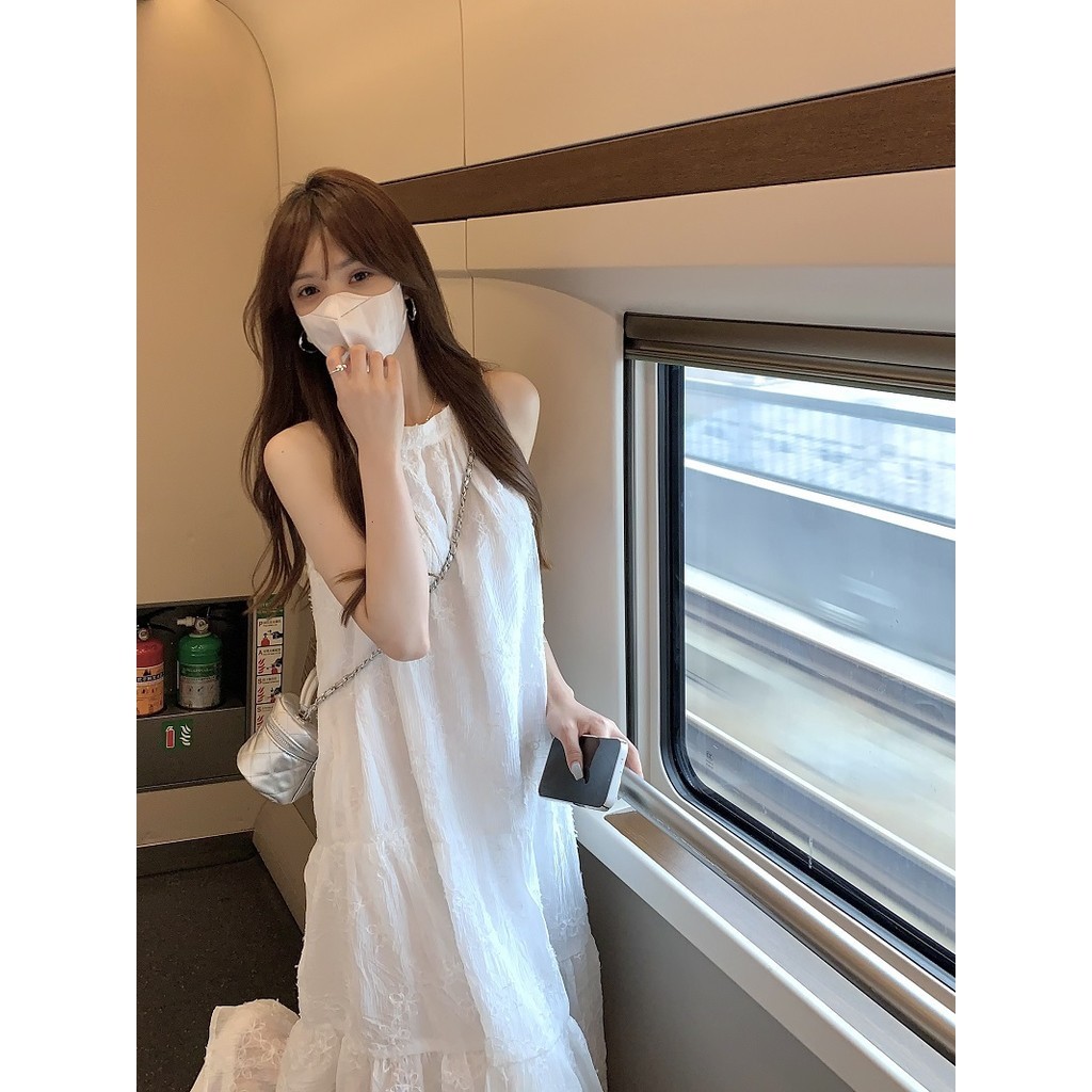【Miguo小米果】實拍 法式高級感掛脖連身裙 | 蝦皮購物