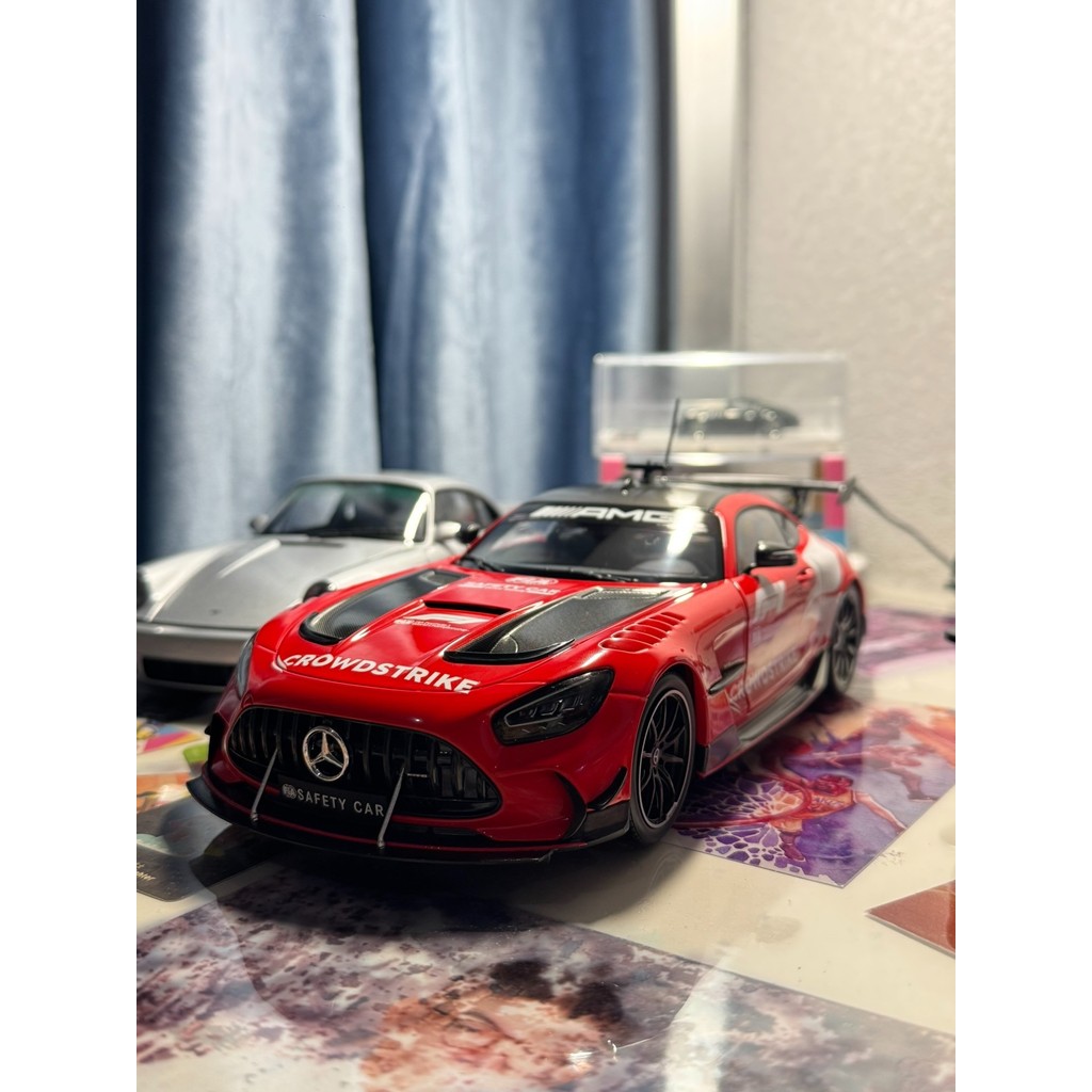 【現貨】迷你切 1/18合金全開 賓士 AMG GTBS Black Series F1安全車 汽車模型 拿出檢查後放入 | 蝦皮購物