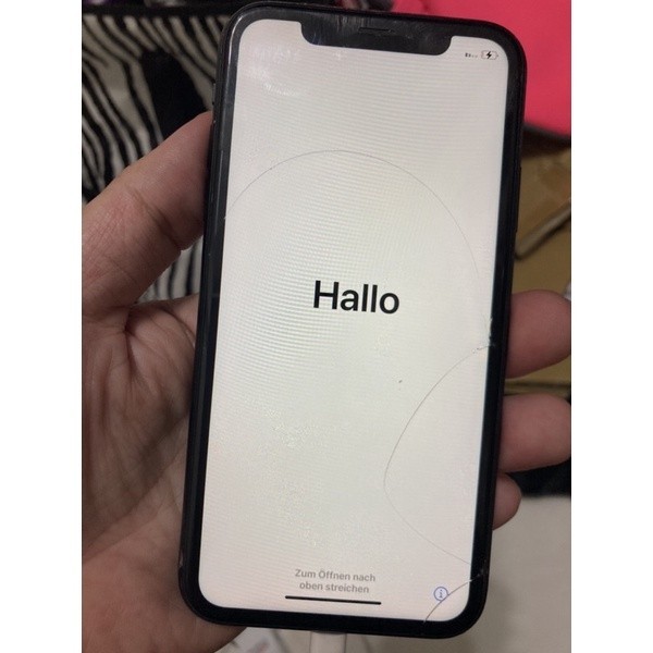 蘋果原廠公司貨 xr 128g 前面跟後面都有裂痕觸控使用都正常不介意再下標 | 蝦皮購物