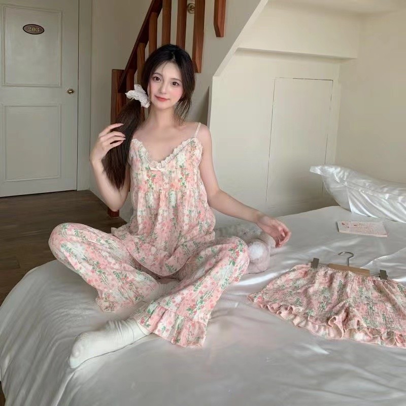 Miguo_爆款 碎花吊帶短褲長褲睡衣三件套 韓版ins簡約居家服 休閒家居套裝 | 蝦皮購物