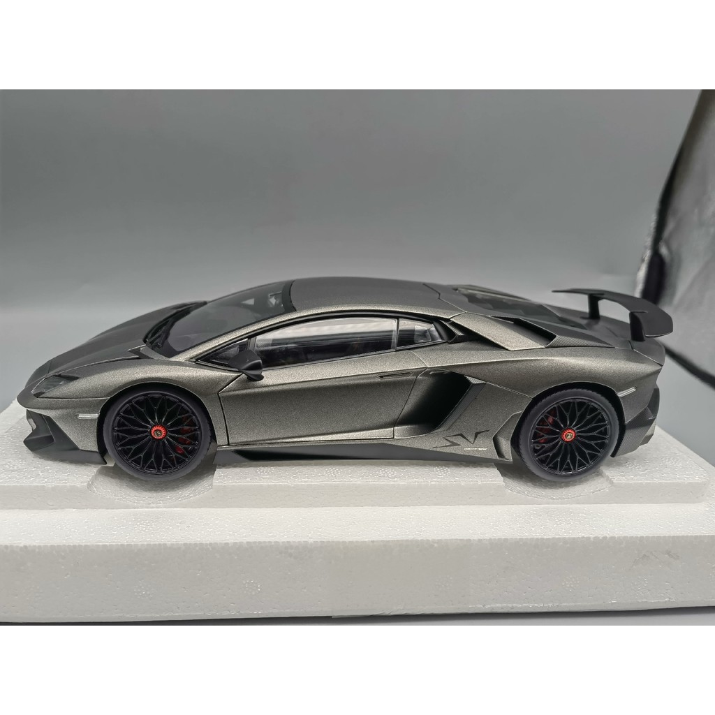 [現貨]AUTOart 奧圖亞 1/18蘭博基尼 AVENTADOR LP750-4 SV（炭灰色）（尾蓋右側有膠印（出 | 蝦皮購物