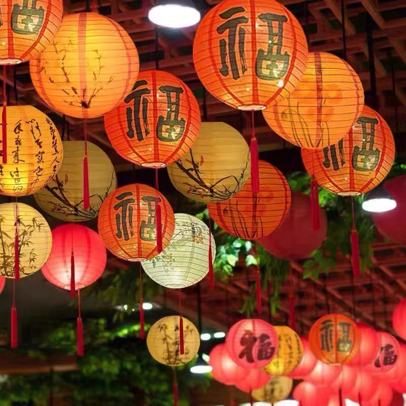 現貨【燈籠】國風掛飾 中式燈籠 福字喜慶古風 氣氛中秋節 裝飾 大紅手提 發光紙燈籠 | 蝦皮購物