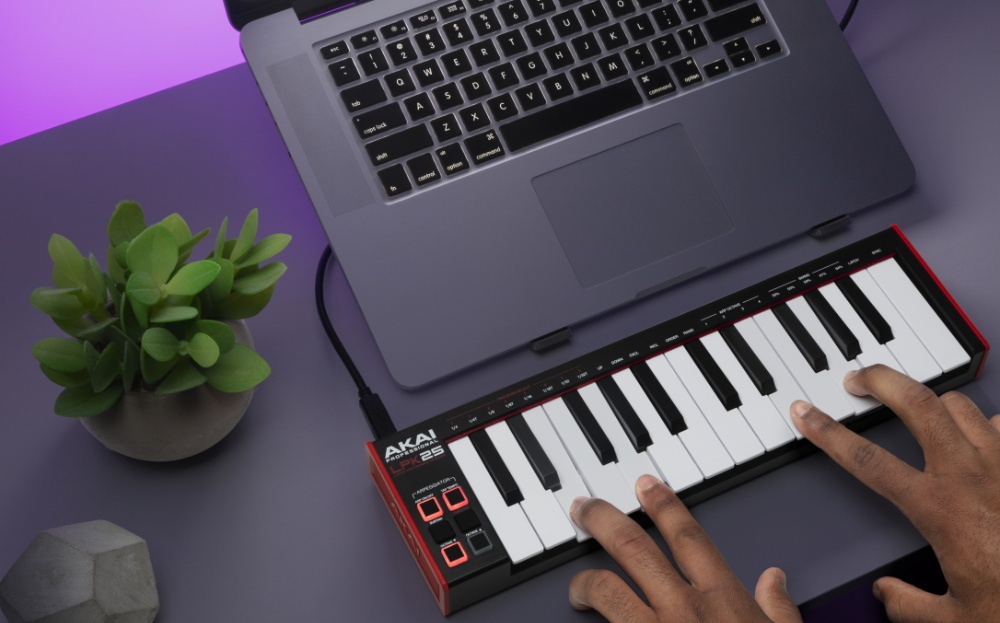 [淘兒音樂] 公司貨 Akai LPK25 MKII MK2 25鍵MIDI鍵盤 | 蝦皮購物