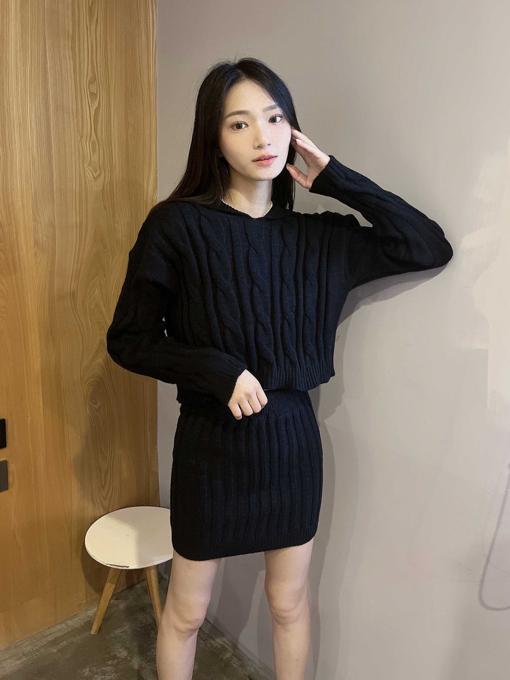 麻花戴帽針織兩件裙套【8848】Sandy33女裝批發 秋冬新款韓系INS修身顯瘦氣質網紅高腰裙 連帽上衣 短版上衣短裙 | 蝦皮購物