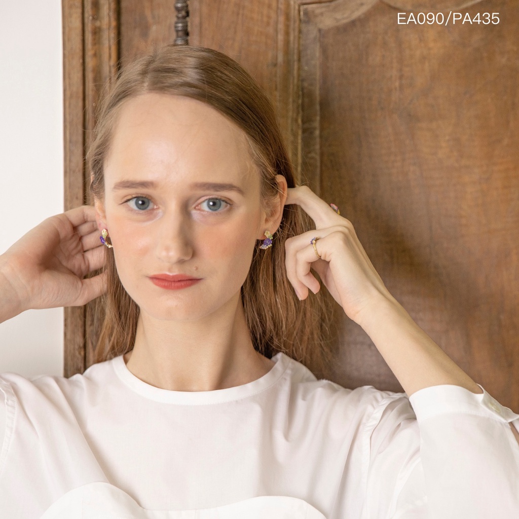 【現貨】日本製Palnart Poc 銀蓮花/三色堇/三葉草/草莓/瑪格麗特花圈 耳環 花モブ PA435 | 蝦皮購物