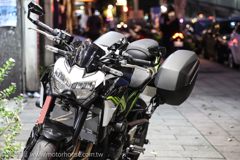 。摩崎屋。 Kawasaki Z900 搭配 SHAD SH23 側箱 Z900側箱 夏德 川崎 | 蝦皮購物