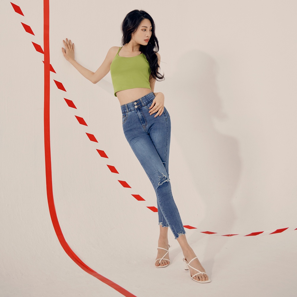 OB嚴選 視覺細-5KG．刷破造型彈力牛仔窄管魔法顯瘦褲 《BA7117》大尺碼/現貨/女裝 | 蝦皮購物