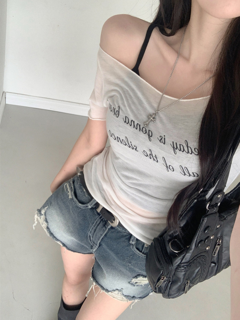 Codibook｜韓國 JASMINBELL 復古字母透膚露肩修身短袖T恤[預購]短袖上衣 T恤 女裝 | 蝦皮購物