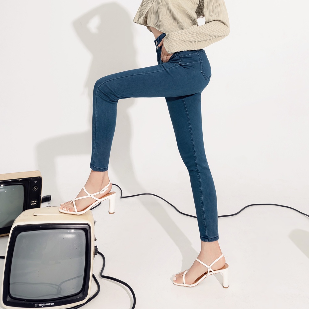 OB嚴選 視覺細-5KG．彈力雙扣窄管牛仔魔法顯瘦褲 《BA6907》大尺碼/現貨/女裝 | 蝦皮購物