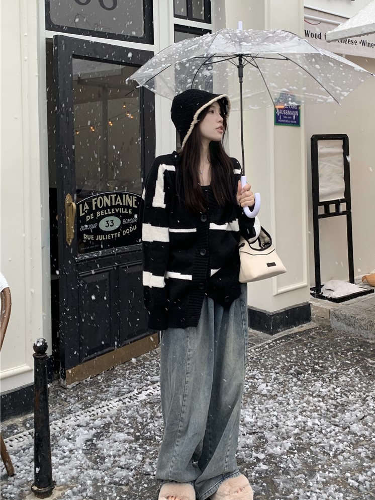 【梨卡】隔日到貨 女裝 外套 針織外套 針織衫 秋冬外套 條紋外套 條紋針織外套 女生外套 DR374【現貨24H】 | 蝦皮購物