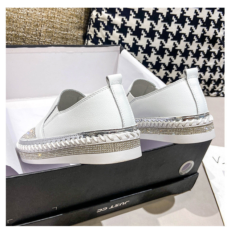 韓版真皮女鞋 水鑽側邊五角星 星星 小白鞋 軟皮軟底防滑透氣防臭洞洞鞋一腳蹬 套腳懶人鞋 厚底增高鬆糕鞋 樂福鞋 豆豆鞋 | 蝦皮購物