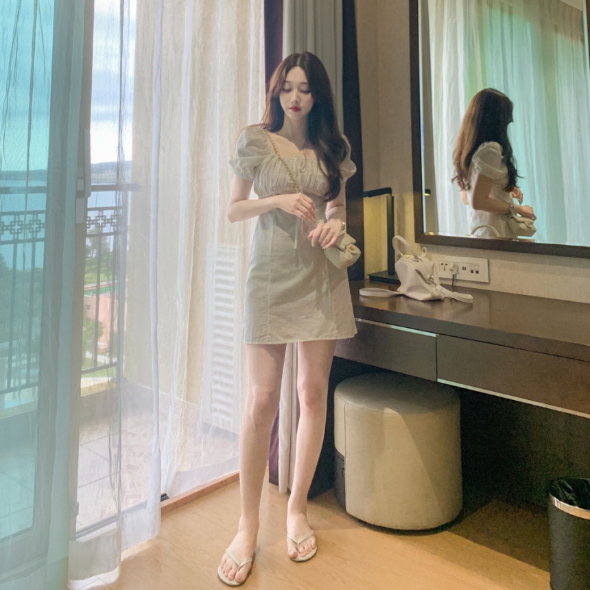 Codibook｜韓國 wannabemuse 清新滿分抓褶綁帶方領A字短袖洋裝[預購]迷你短洋裝 寬鬆洋裝 女裝 | 蝦皮購物