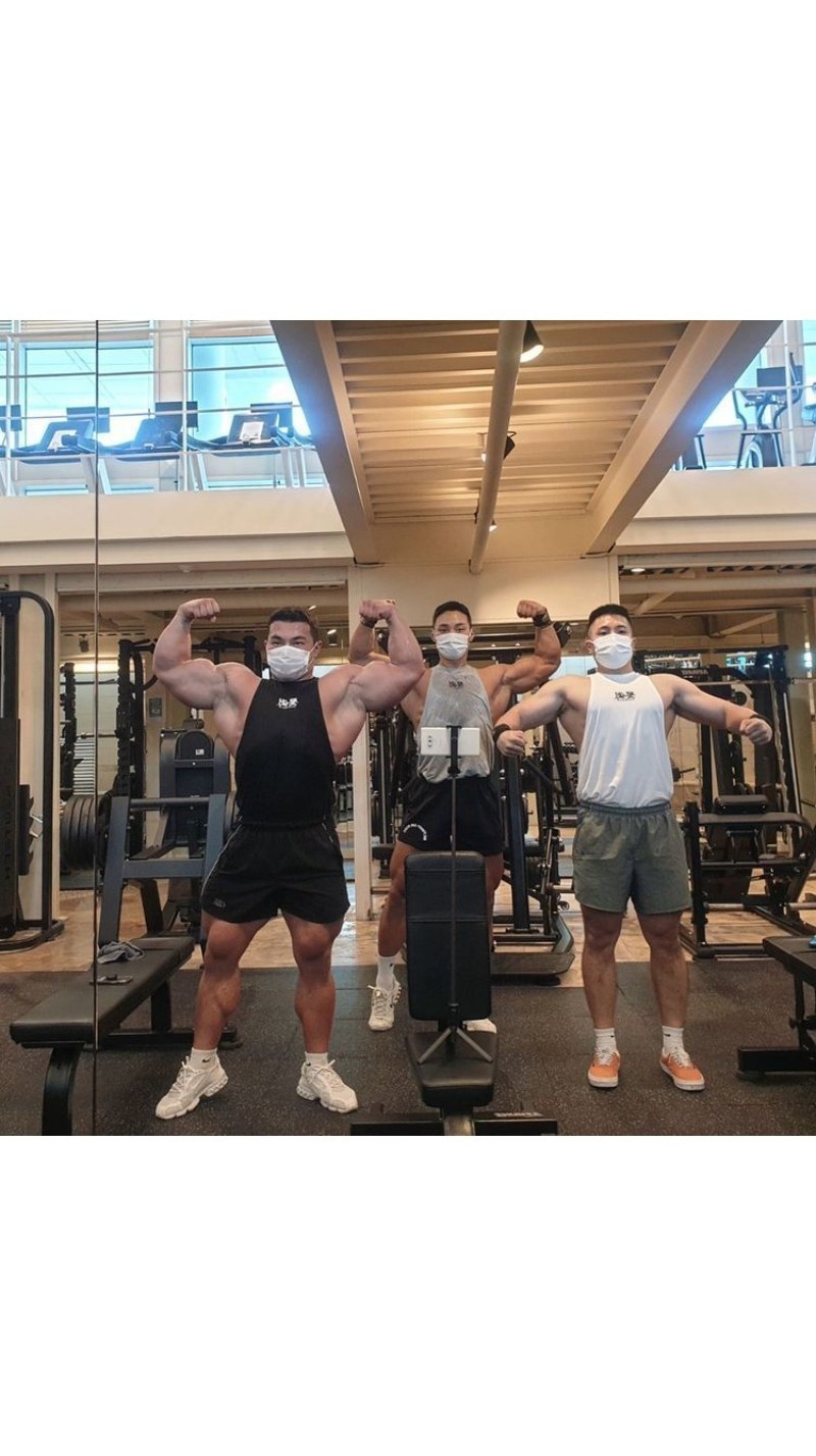 [GYMen] 男士運動背心 純棉 彈力 透氣 排汗 訓練 美式 健身背心 時尚 無袖 美體 健美衣服 | 蝦皮購物