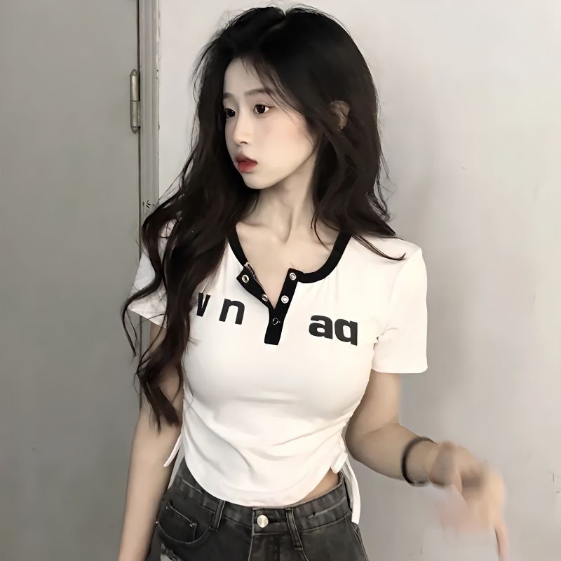 「波妞」大尺碼 低胸上衣 M-4XL 大尺碼女裝短袖T恤女胖mm美式正肩不露肚辣妹ins短版上衣純欲風甜辣 | 蝦皮購物