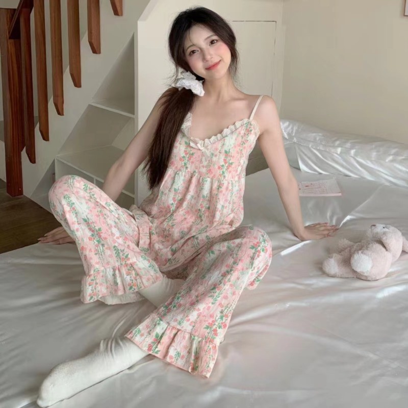 Miguo_爆款 碎花吊帶短褲長褲睡衣三件套 韓版ins簡約居家服 休閒家居套裝 | 蝦皮購物