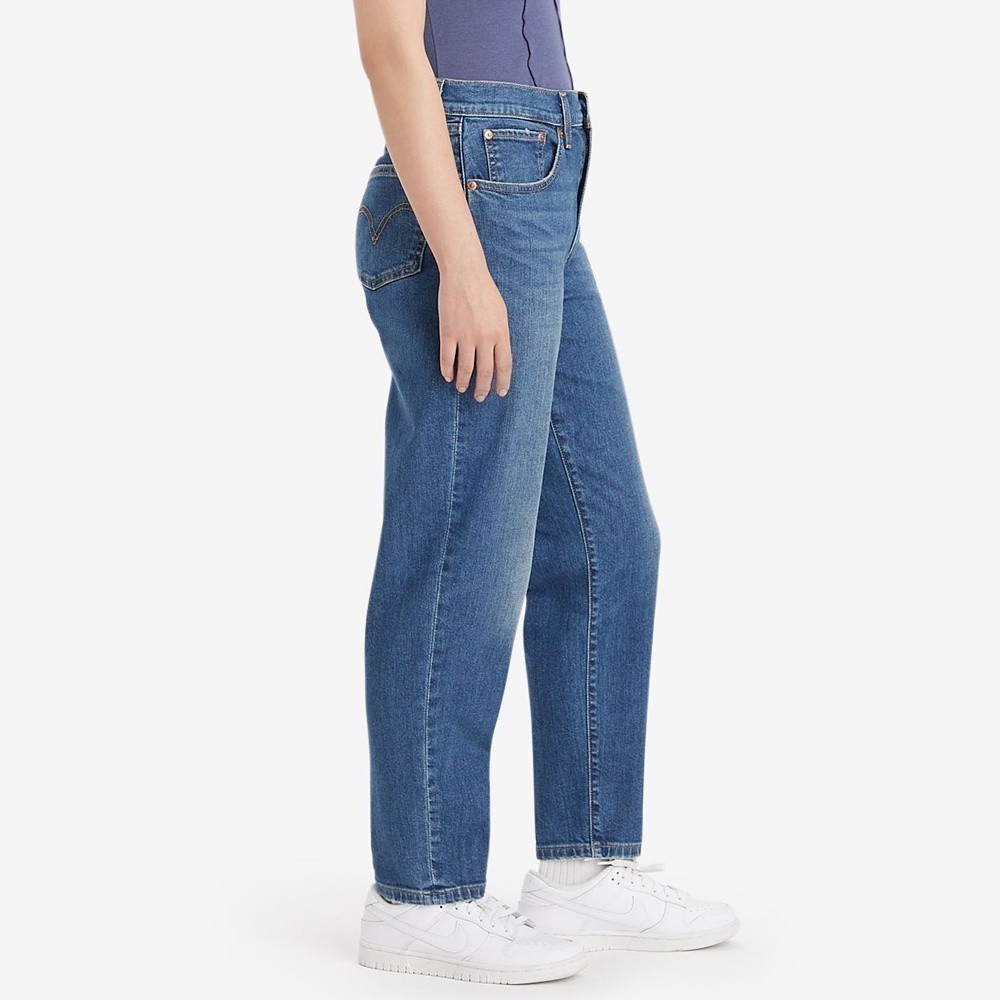 【雙11限定$1490 11/1 0點開賣】Levis 高腰BOYFRIEND男友褲/中藍染刷白 85873-0125 | 蝦皮購物