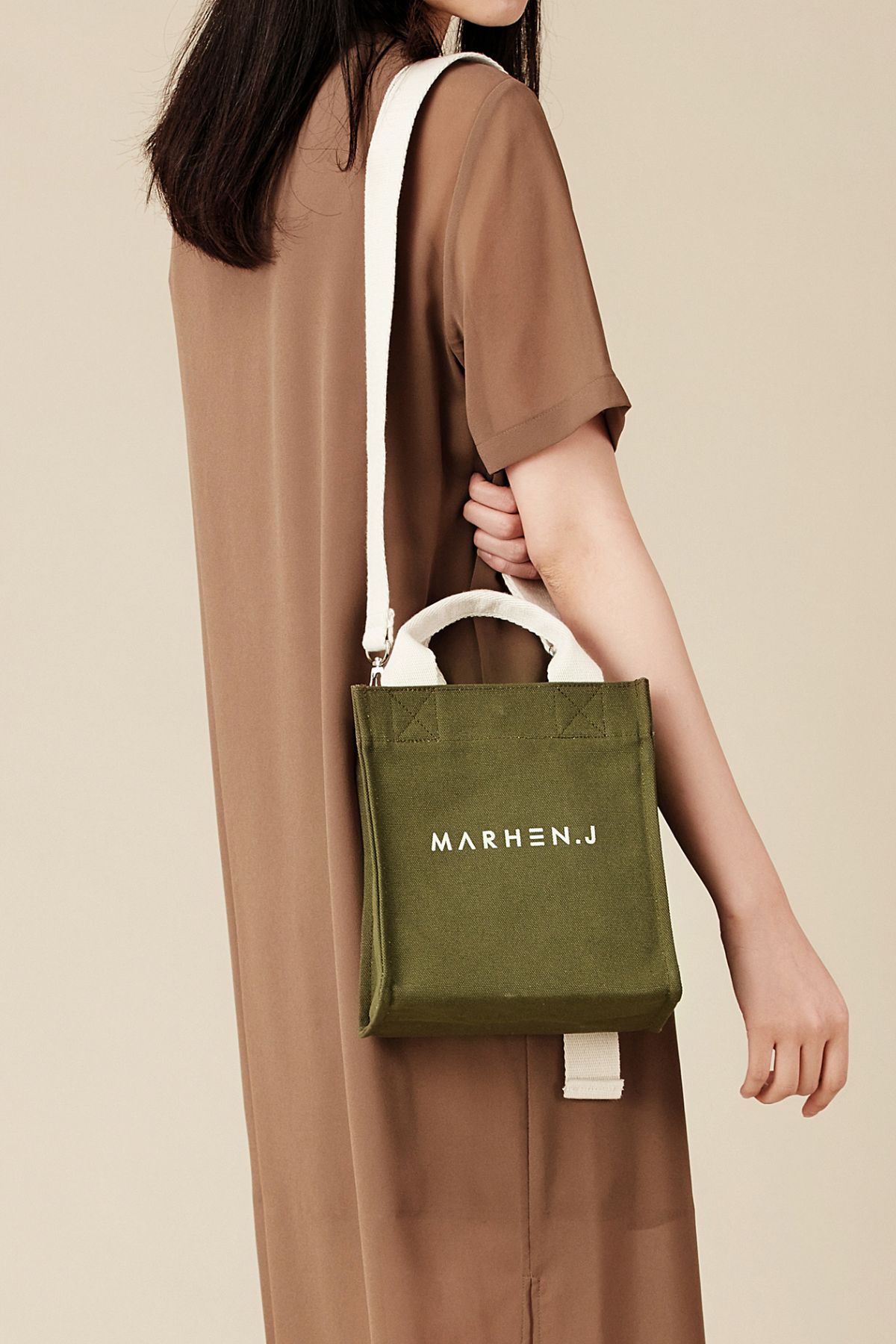 MARHEN.J RICKY MINI 極簡風 帆布 斜背肩背包 - 苔蘚綠/沙色/印度粉紅/小丑紅/全黑/黑色/象牙白 | 蝦皮購物