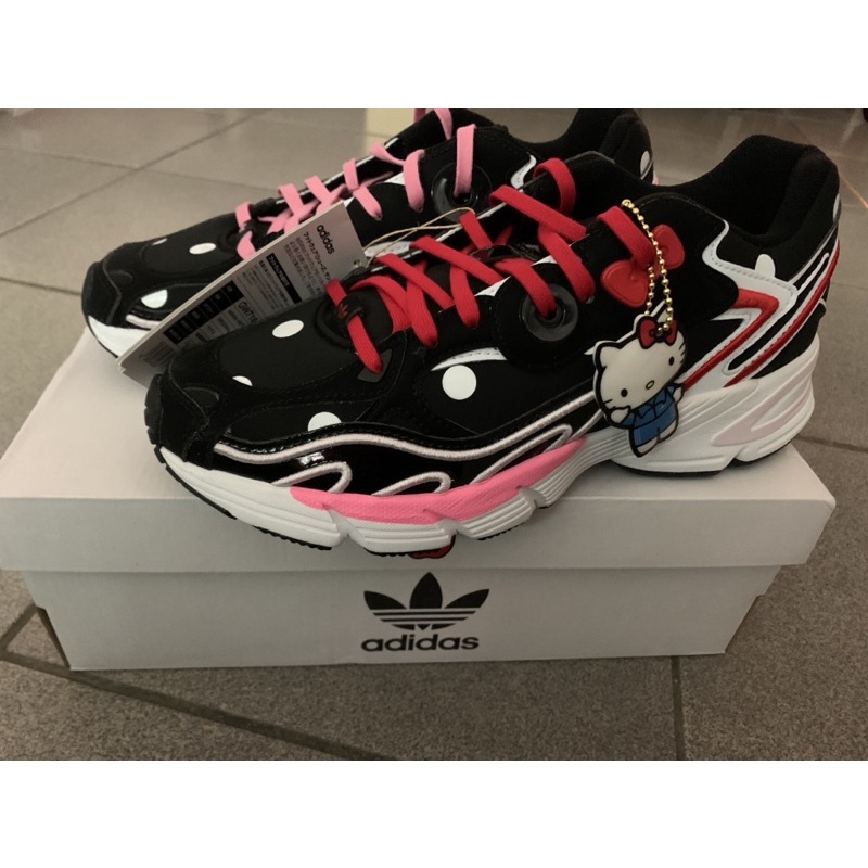 日本帶回 三麗鷗sanrio hello kitty 哈囉 凱蒂貓 adidas 愛迪達 24號 女生 球鞋 | 蝦皮購物