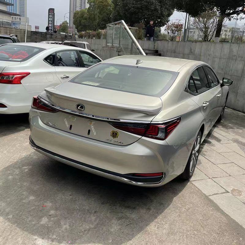 Lexus 凌志18-23款 ES 運動尾翼 ES300H ES200 原廠改裝 高配尾翼 免打孔 改裝 | 蝦皮購物