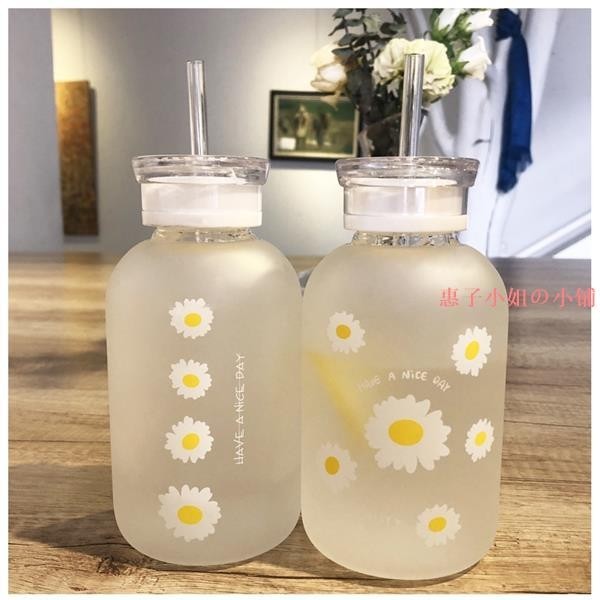 可愛創意ins少女吸管玻璃杯 含蓋 夏天韓版水杯 玻璃水壺杯子 飲料杯玻璃杯 吸管杯 480ML 清新帶吸管 情侶杯 | 蝦皮購物