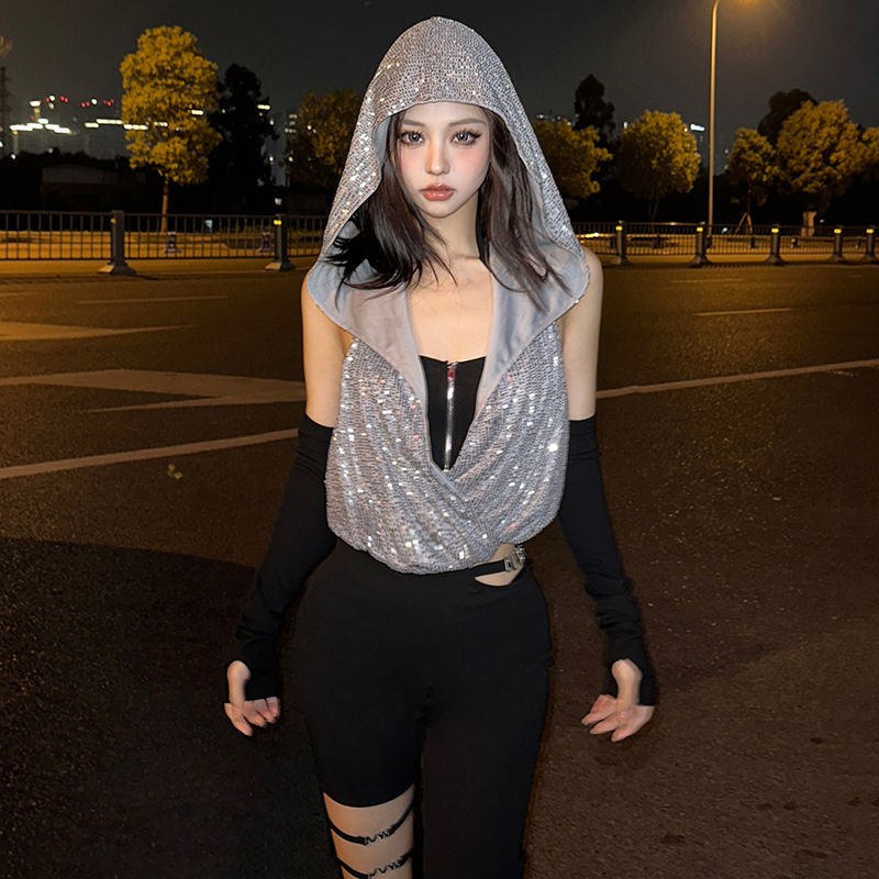 y3k y2k 未來感 打歌服 女團 辣妹穿搭 辣妹裝 街頭甜酷辣妹亮絲連帽背心性感修身內搭掛脖上衣兩件套 | 蝦皮購物