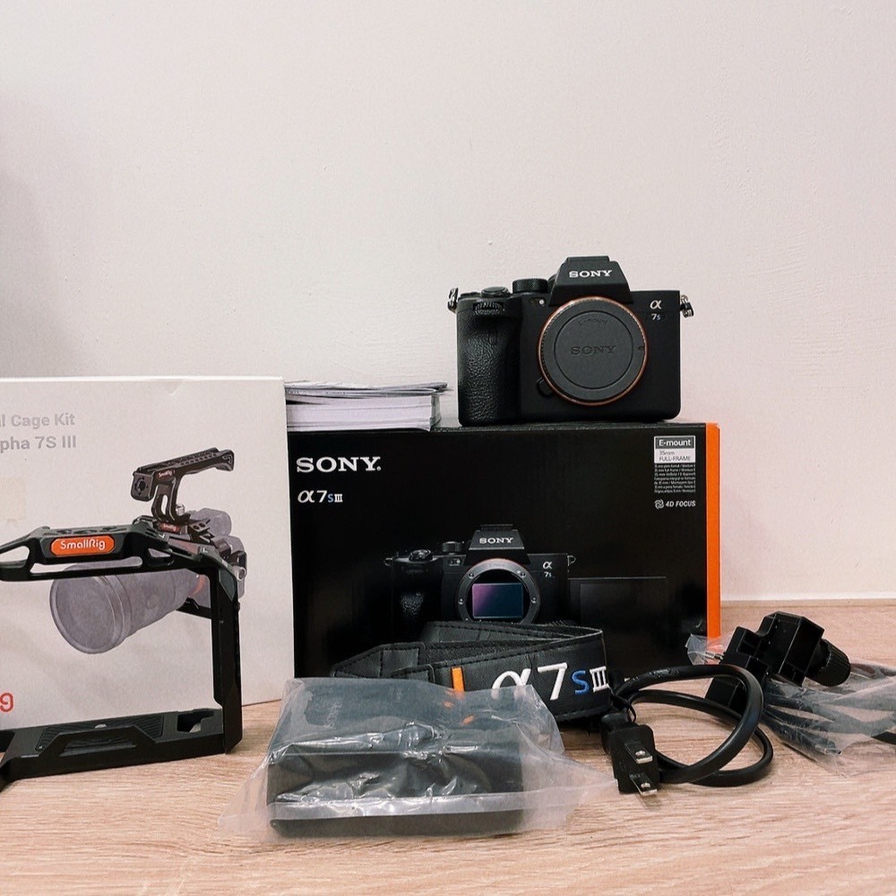 ( 當代最強錄影機 ) Sony A7S3 含兔籠 快門39XX 公司貨 狀況非常好少用 保固半年 林相攝影 | 蝦皮購物
