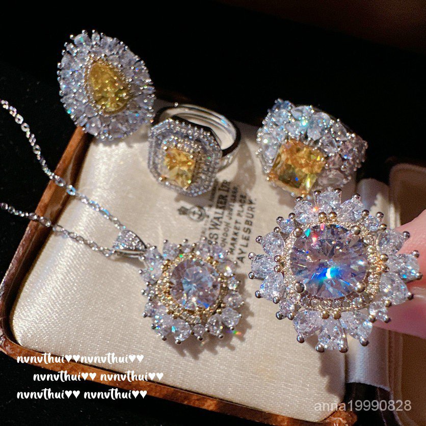 【好物優選 】首飾 項鏈 耳環 戒指法拉赫皇冠大寶石戒指 織紋鵰金 鍍18K金 暮光黃水滴鋯石戒指項鏈 8OII | 蝦皮購物