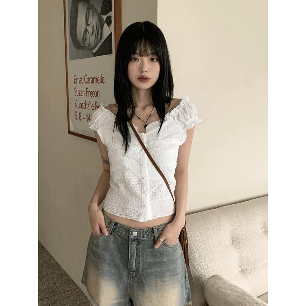Codibook｜韓國 wonderwonder 緞面紋皺褶珍珠扣短袖V領上衣[預購]雪紡襯衫 女裝 | 蝦皮購物