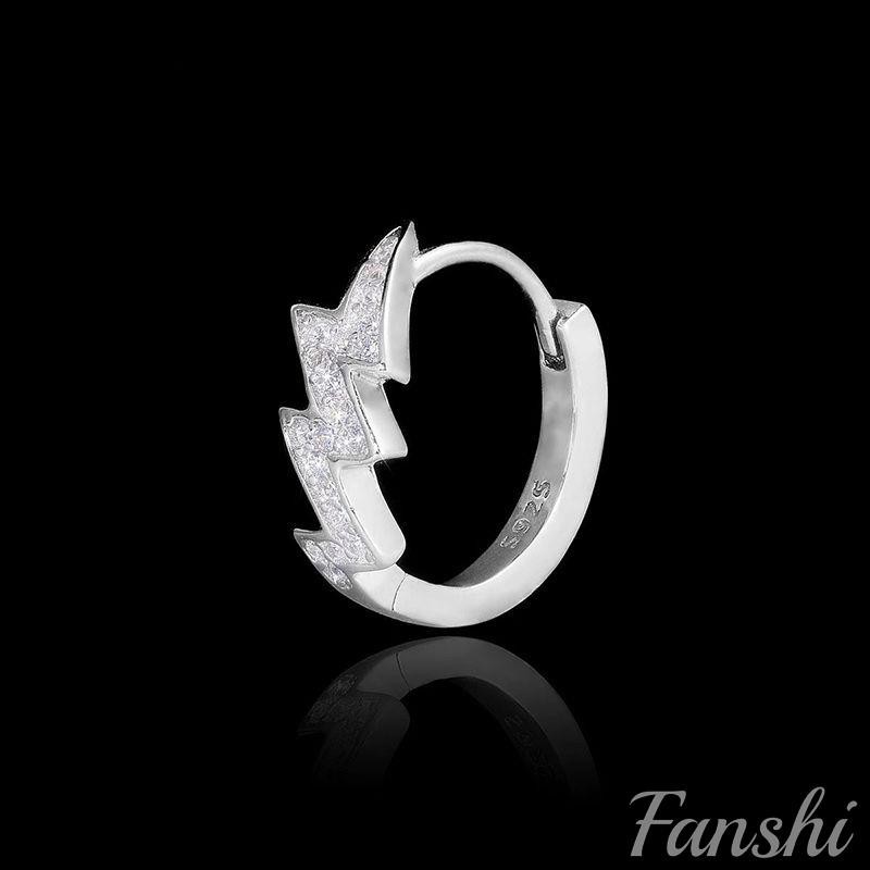 Fanshi｜鈦鋼／耳環男｜滿鉆閃電耳環 抗過敏不掉色 圓圈耳環 鈦鋼耳環 圈圈耳環 男生耳環 耳環 耳圈 | 蝦皮購物