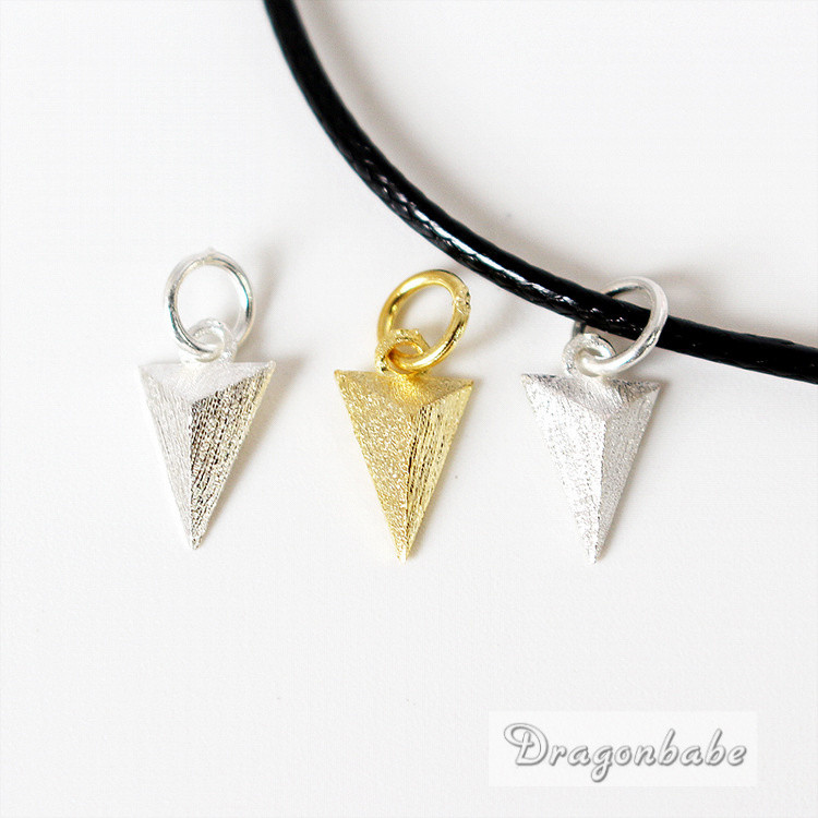 【DB飾品】 桃園出貨 S925純銀磨砂三角形掛件DIY手工串珠項鏈手鏈掛墜倒三角幾何吊墜 | 蝦皮購物