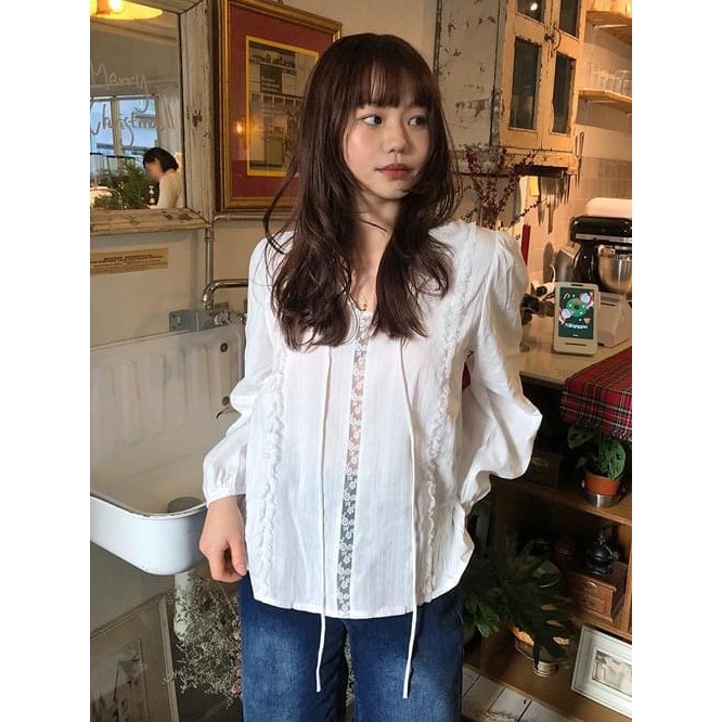 Codibook｜韓國 From Beginning 櫻桃花邊蕾絲襯衫[預購]雪紡襯衫 女裝 | 蝦皮購物