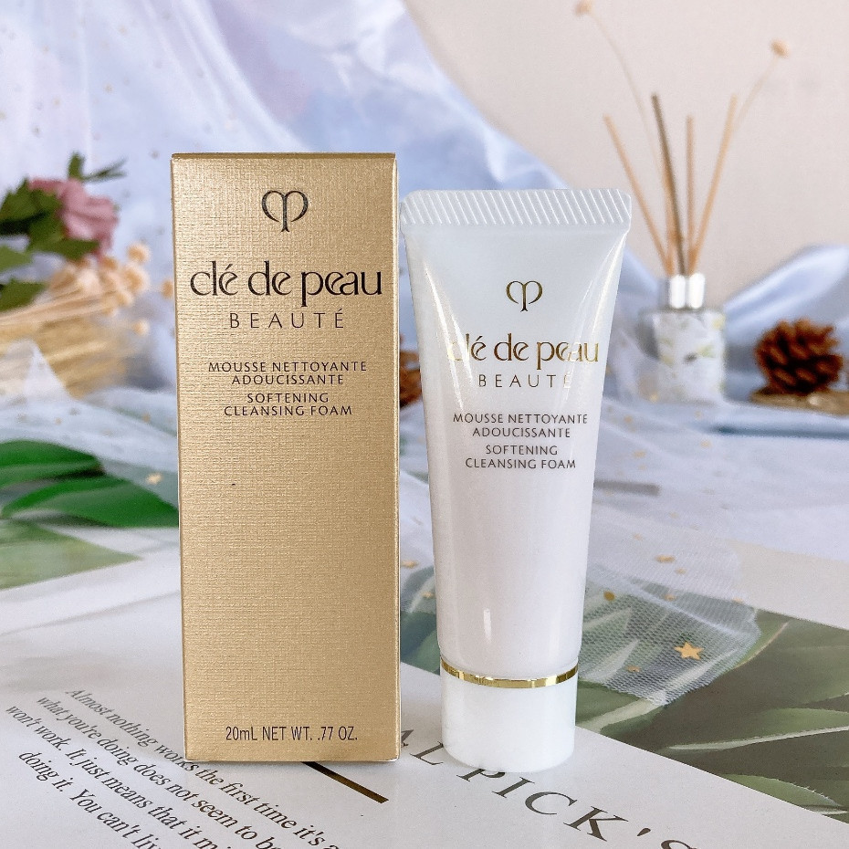 新效期 專櫃現貨 CPB 肌膚之鑰 泡沫洗面乳20ml 清爽 滋潤版 小樣試用裝 縮小版 Mini | 蝦皮購物