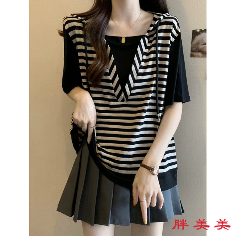 【M-5XL大尺碼】大尺碼上衣 帽T 大學T 短袖女 寬鬆顯瘦 T恤 大碼假兩件條紋連帽正肩短袖T恤女夏季新款胖mm寬鬆 | 蝦皮購物