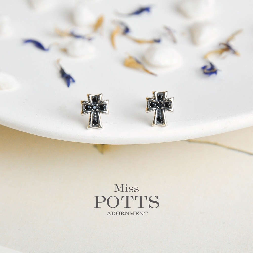 MissPotts｜鎖珠耳環系列 Cerra 黑十字架耳釘 S925純銀耳環 細針 轉珠耳環 鋯石 耳棒 耳針 | 蝦皮購物