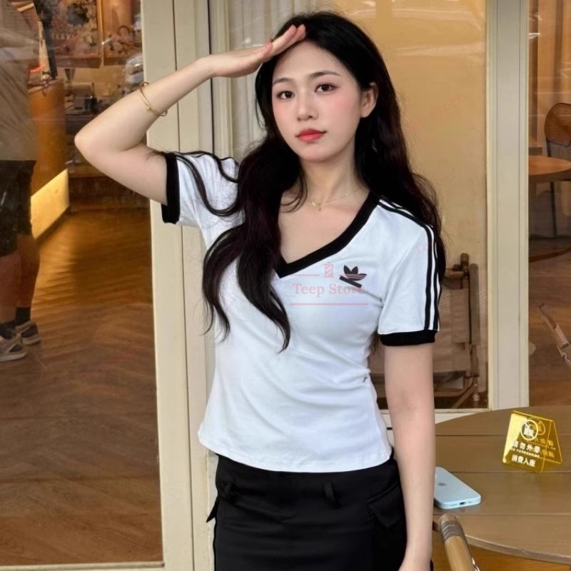 【一折專區】jennie 金珍妮 同款 經典 V領 短袖 女士 修身 刺繡 T恤 IR8114 | 蝦皮購物