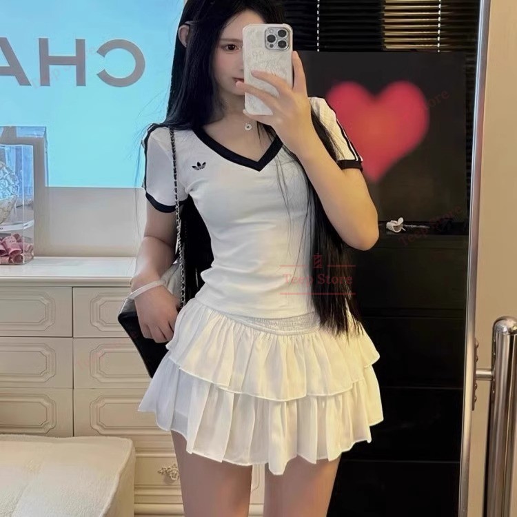 【奧特】經典 V領 Jennie 金珍妮 同款 夏季 修身 短袖 T恤 女 IR8114 | 蝦皮購物