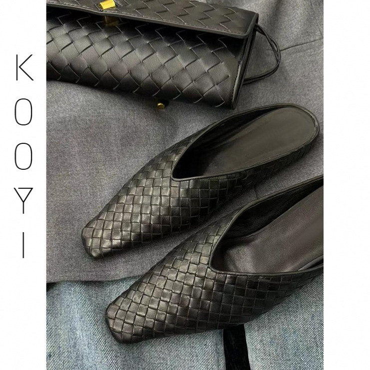 kooyi-牛皮 編織穆勒鞋女 涼拖鞋懶人半拖鞋 夏季真皮方頭低跟外穿包頭涼拖鞋 黑色 銀色 | 蝦皮購物