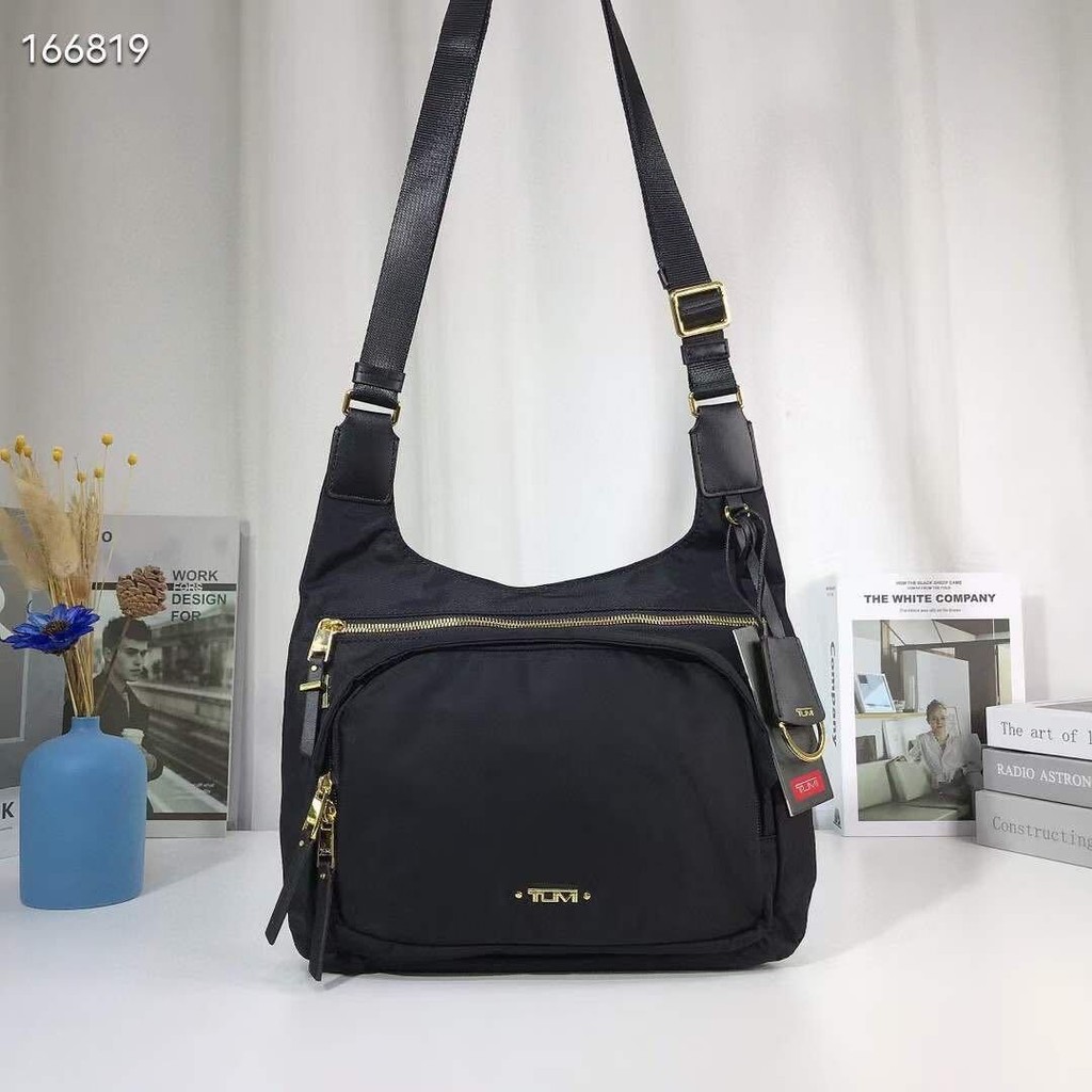 免費刻字 196315 黑色 拉鍊側背包 單肩包 斜背包 經典款 多夾層 優質防水尼龍 旅行 休閒 | 蝦皮購物