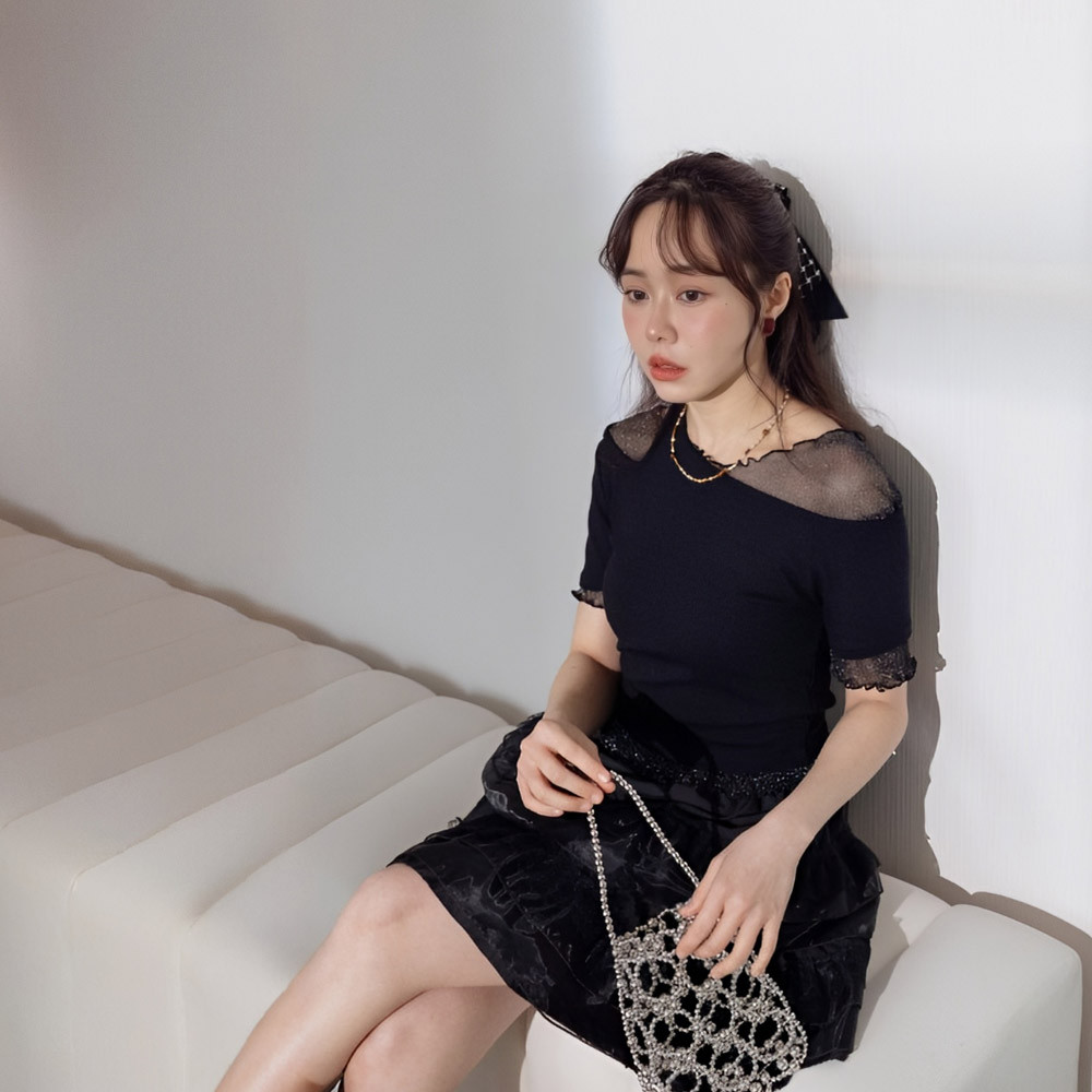 MIUSTAR 雙面穿單側挖肩短版上衣(共5色)0225 預購【NR0107RE】 | 蝦皮購物