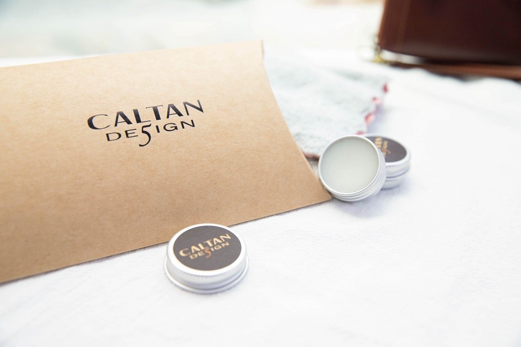 【CALTAN台灣現貨】10g皮革保養油*2+布 | 蝦皮購物