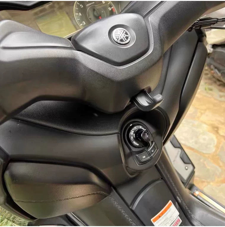 機車改裝部-適用於雅馬哈XMAX300掛鈎 NMAX155掛鈎 摩託車置物xmax300改裝件 機車掛鉤 改裝電動踏板車 | 蝦皮購物