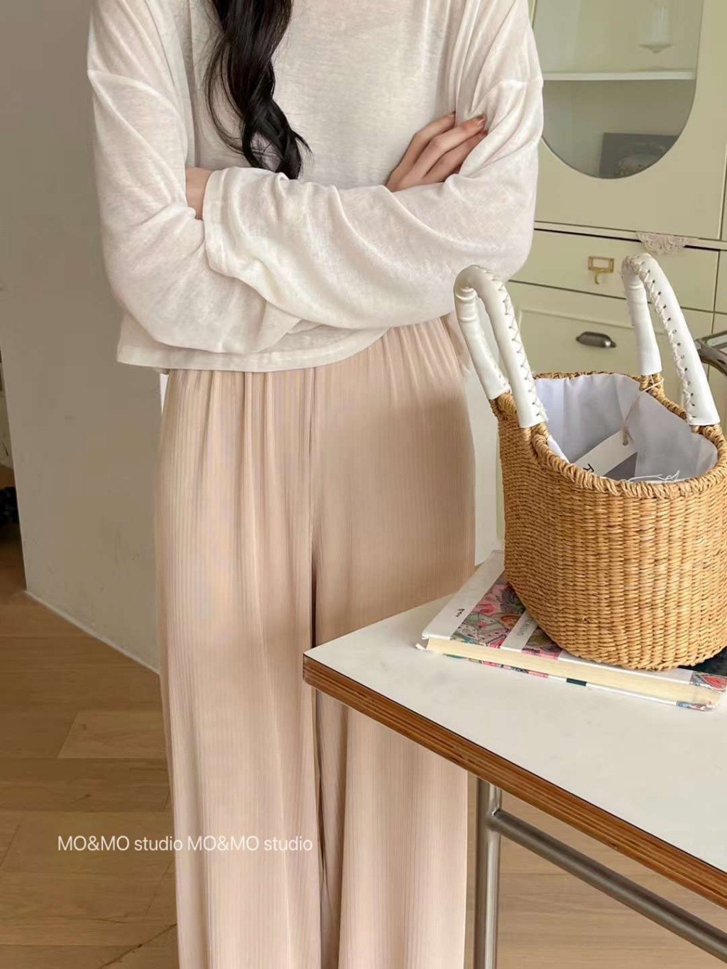 【SiBA Girl】MOMO-9725 現貨 韓系細坑條落地寬長褲 寬褲 下著 女裝 9B | 蝦皮購物