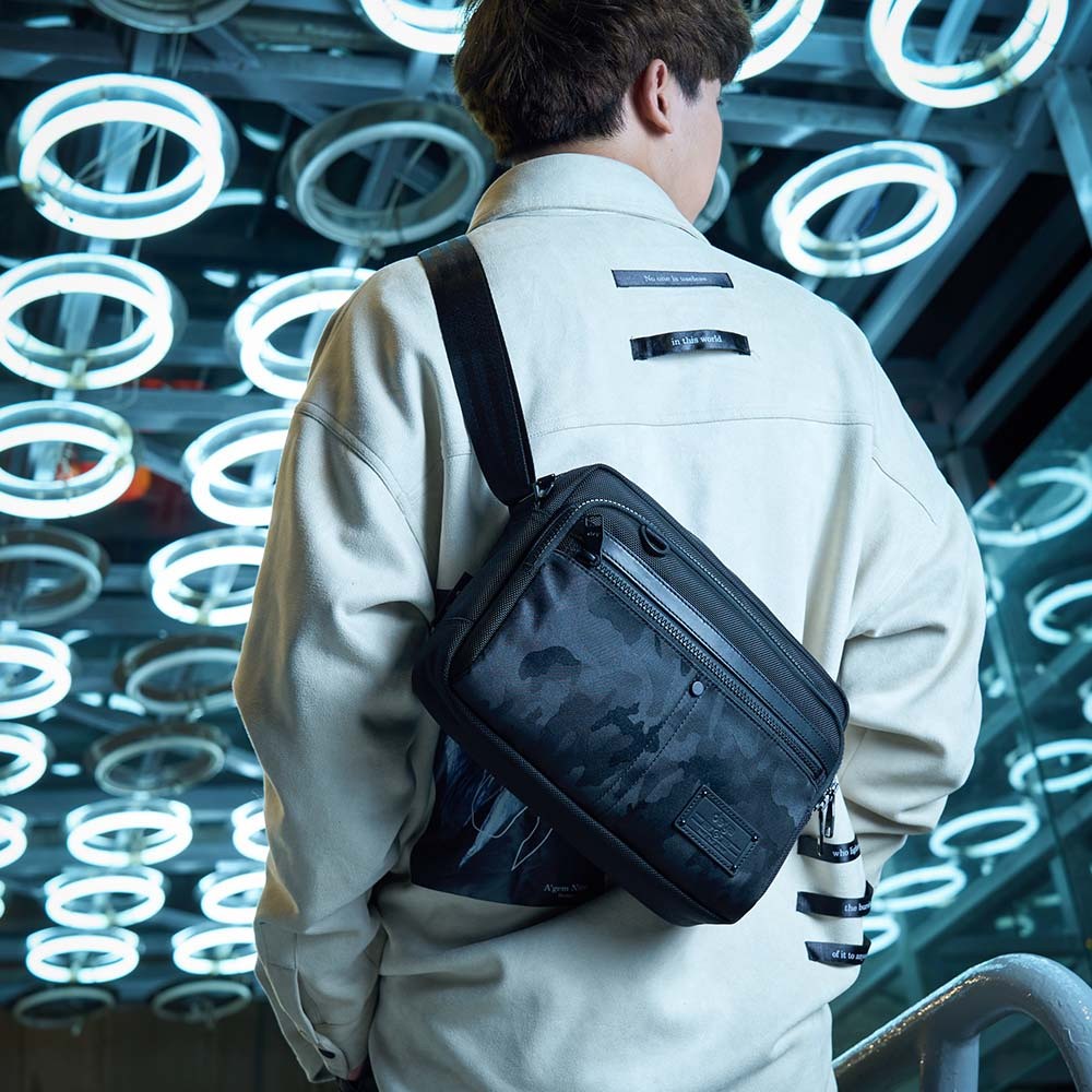 deya︱cross 經典側背包 黑 黑迷彩 綠迷彩︱多層收納 環保材質 斜背包 中性包 | 蝦皮購物