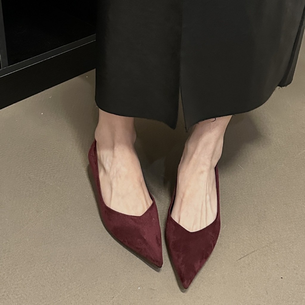 kooyi-秋季尖頭低跟鞋 絨麵高跟鞋 細跟 低跟 休閑高跟鞋 黑色,酒紅色,咖啡色 | 蝦皮購物
