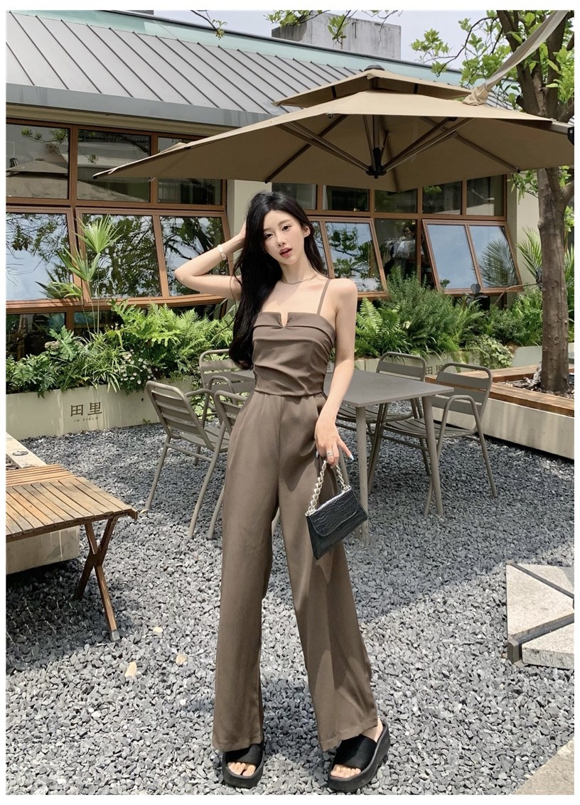 小V吊帶收腰連身褲【239】PAPI女裝批發價春夏新款韓系INS修身顯瘦氣質純欲網紅高腰無袖連身長褲 連體褲 闊腿褲 | 蝦皮購物