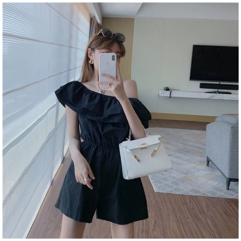 素色一字領連身短褲【212】PAPI 春夏新款修身顯瘦韓系INS氣質斜肩短袖露肩連體褲 高腰褲 連身短褲 | 蝦皮購物