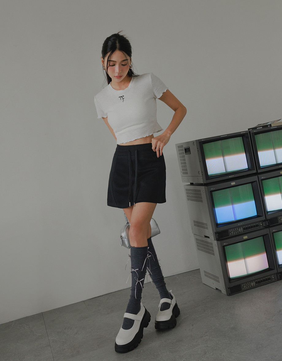 AIR SPACE PLUS H直筒收胯藏肉短裙(黑/灰) 女裝 現貨 大尺碼 中大尺碼 | 蝦皮購物