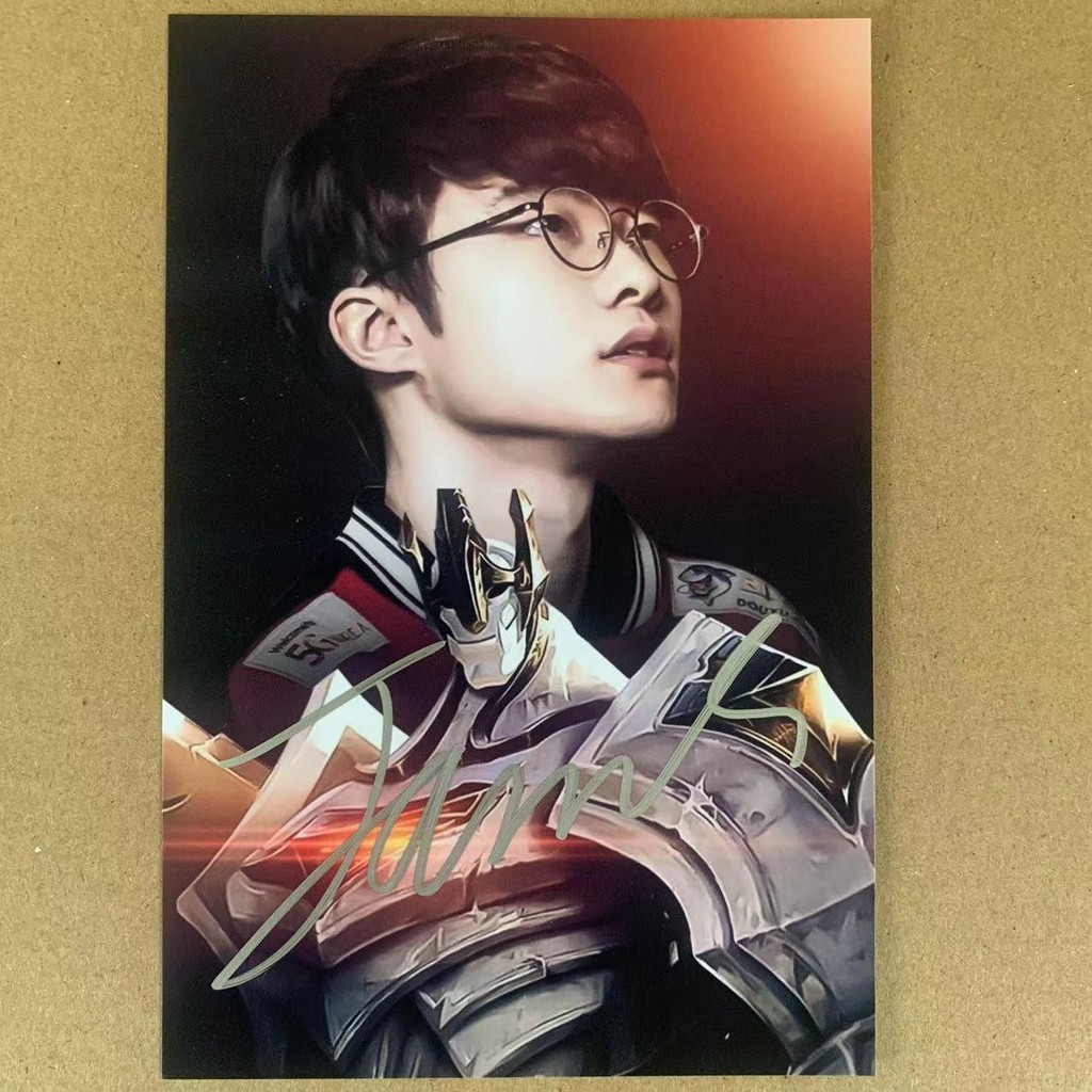 【免運】faker親筆簽名照週邊 skt戰隊 T1戰隊 faker衕款親簽拍立得簽名海報週邊 Faker週邊 | 蝦皮購物