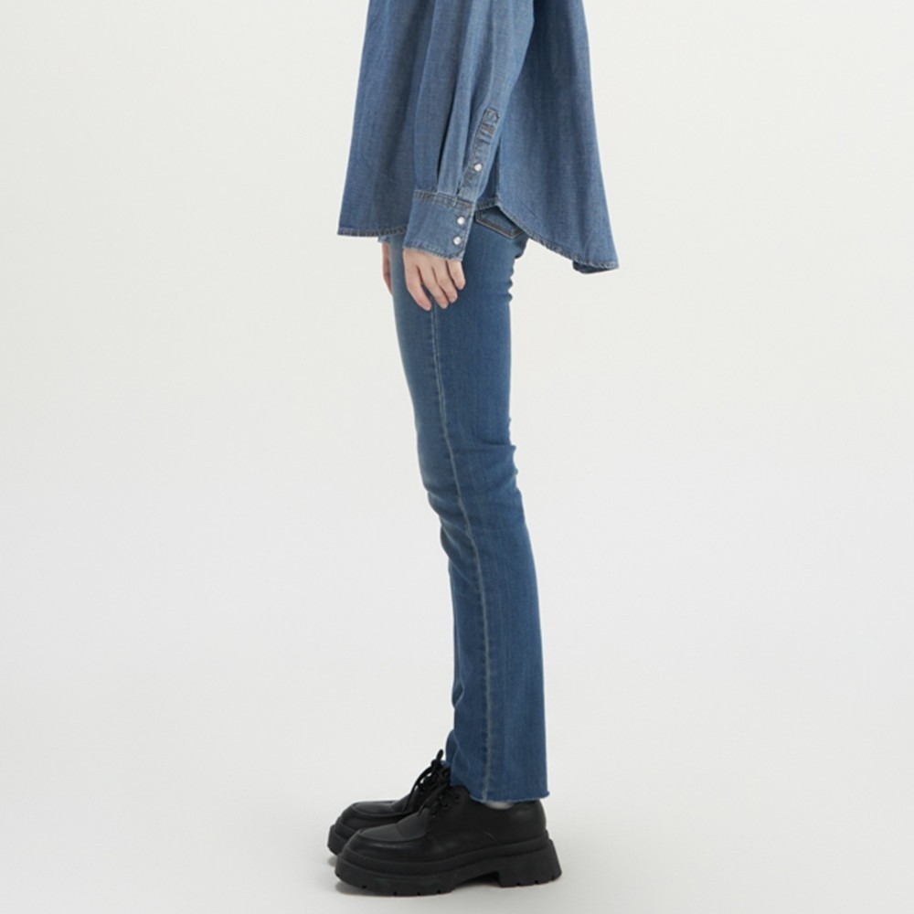 Levis 女款 312 中腰縮腹修身窄管牛仔褲 / 淺藍微破壞加工水洗 / 彈性布料 熱賣單品 19627-0236 | 蝦皮購物